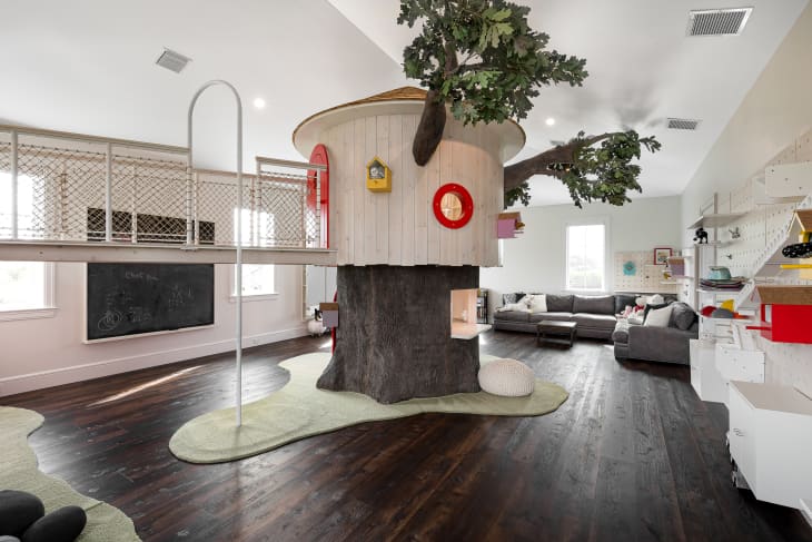 See the Life-Size Treehouse in These Kids’ Playroom — Photos | Cubby