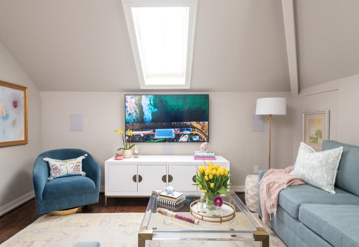 The Secrets to the Coziest, Most Functional Family Den Ever, According ...