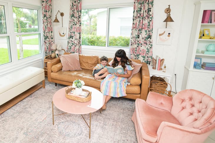 The Secrets to the Coziest, Most Functional Family Den Ever, According ...