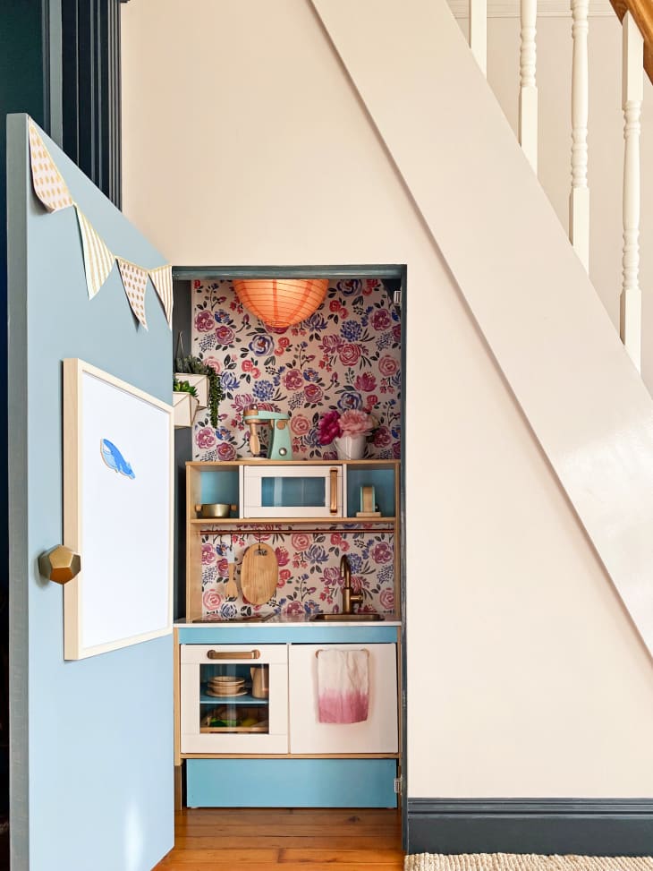 10 Ways to Use Wallpaper in a Kid's Room - Other Than On the Wall! | Cubby