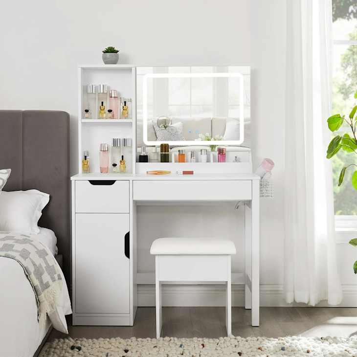 Walmart’s Viral Mainstays Kensington Vanity Is On Sale | Apartment Therapy