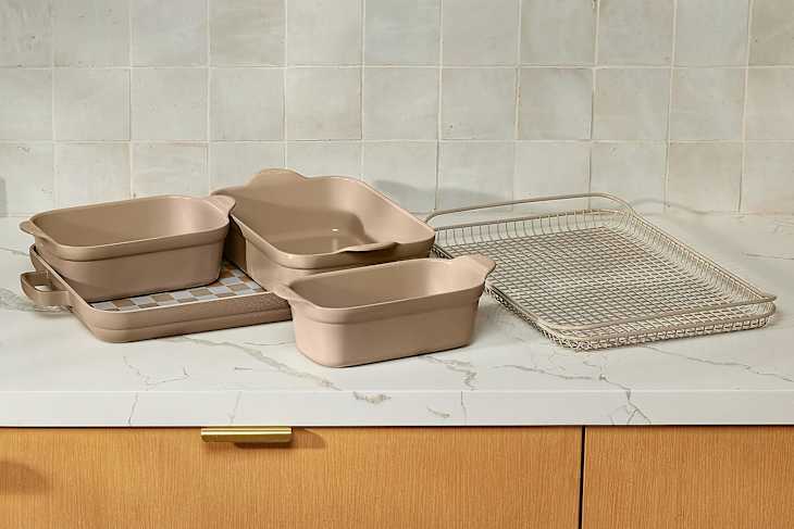 This “So Beautiful" Bakeware Set Is on My Christmas List This Year (It's on Sale | The Kitchn