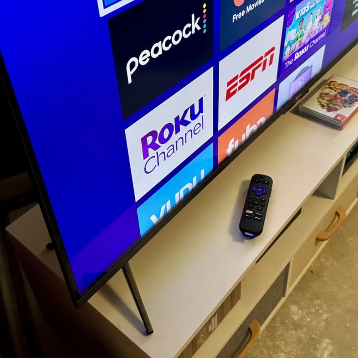 We Tested the 55" 4K Smart Roku TV— Here Are Our Thoughts | Apartment ...