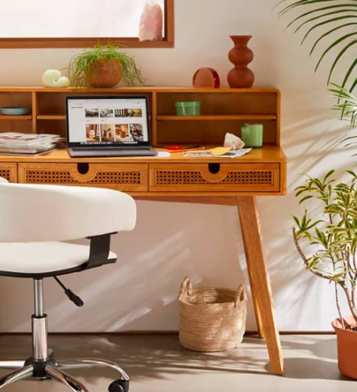 10 Stylish Finds From Urban Outfitters' Ready-To-Ship Section ...