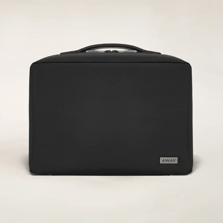 Best Travel Gifts, According to a Travel Editor | Apartment Therapy