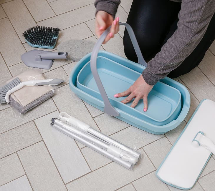 This Collapsible Mop Kit Cut My Bathroom Cleaning Time in Half (It’s ...