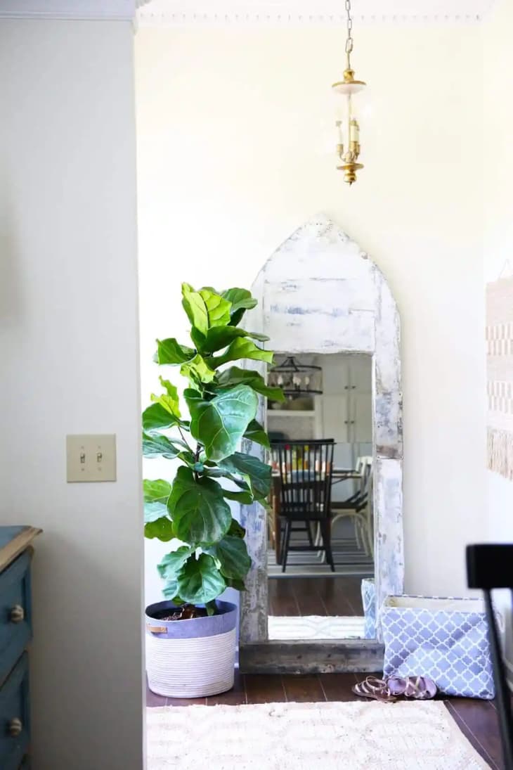 9 Clever Tips for Creating an Entryway That Works for You | Apartment ...