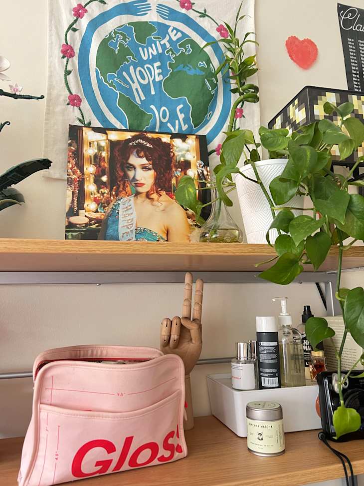 See an Ohio State Sophomore’s Boho, Maximalist Dorm Room | Dorm Therapy