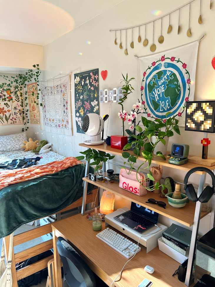 See an Ohio State Sophomore’s Boho, Maximalist Dorm Room | Dorm Therapy