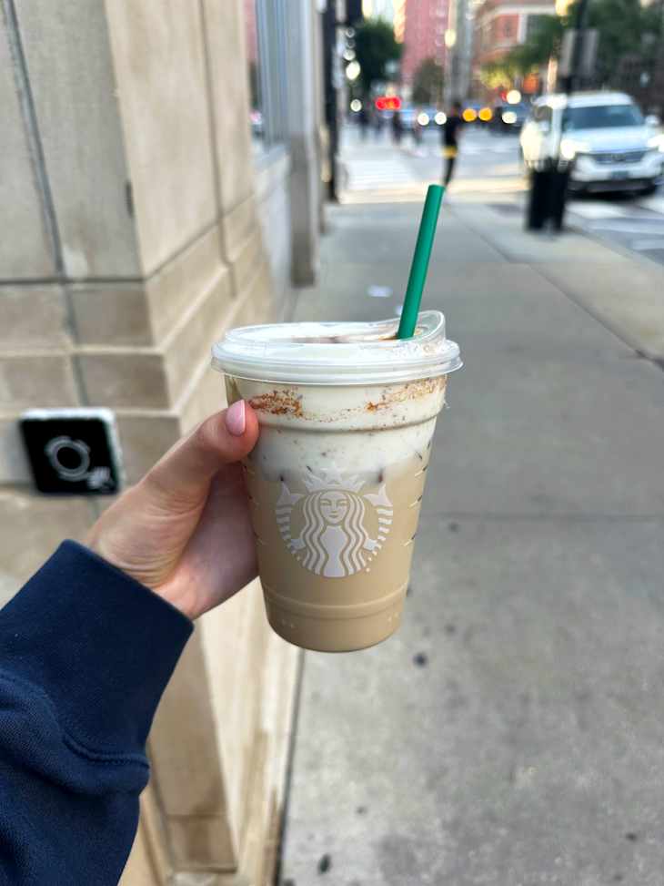 12 Starbucks Off-Menu Drinks You'll Definitely Want to Order | Dorm Therapy