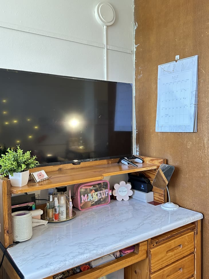 Tour This SUNY Oneonta RA's Organized Single Dorm Room | Dorm Therapy