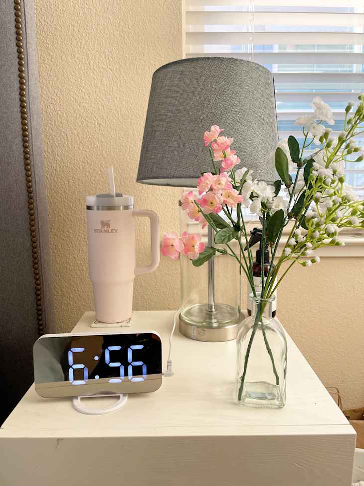 31 Cozy Aesthetic Room Ideas for the Comfiest, Homiest Vibe | Apartment ...