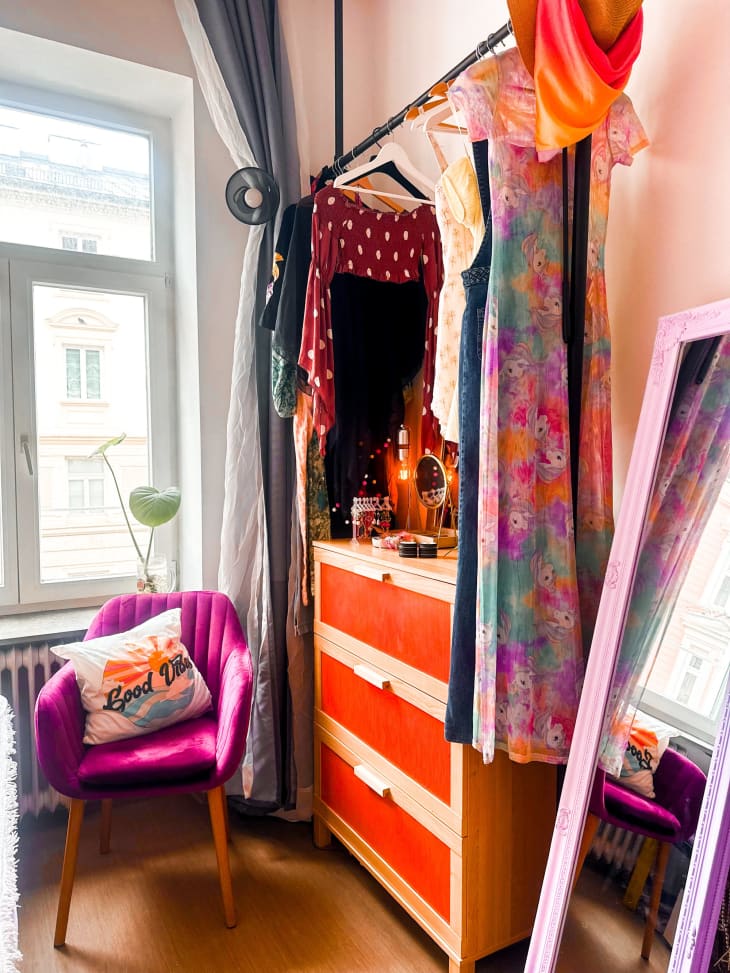 Tour a 215-Square-Foot Dorm Room With Smart Small Space Ideas ...