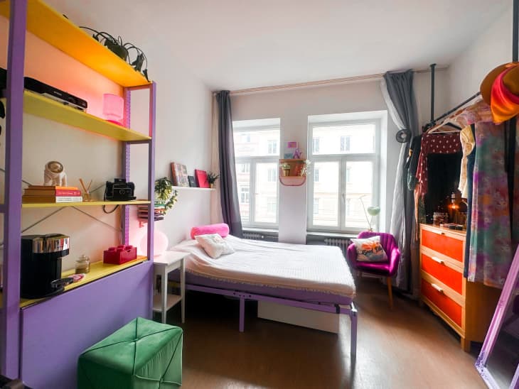Tour a 215-Square-Foot Dorm Room With Smart Small Space Ideas ...