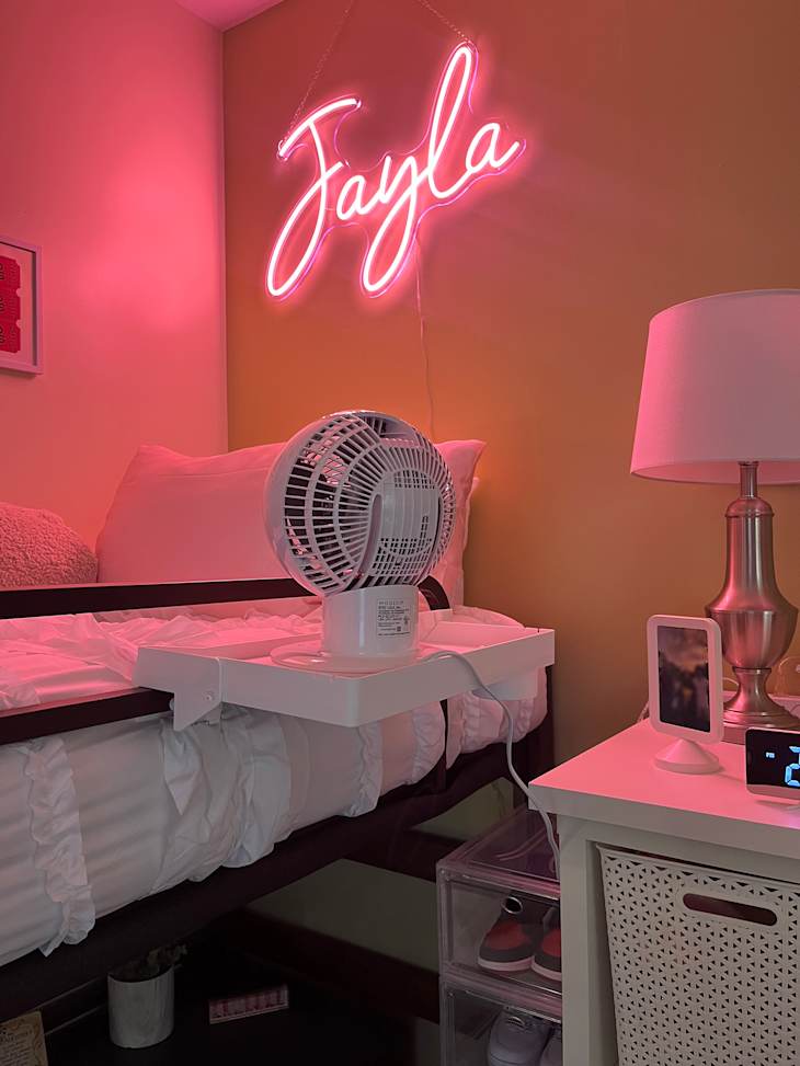 23 Dorm Decor Tips to Give Your Room an Instant Glow-Up | Dorm Therapy