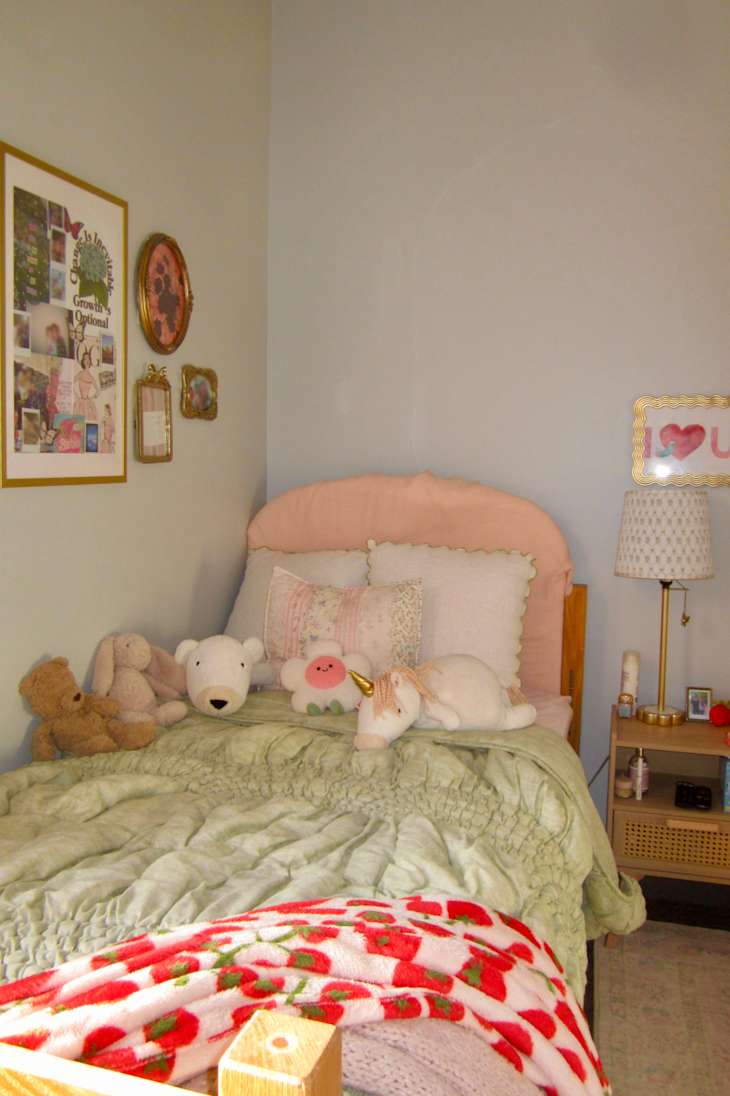 This King’s College Campus Apartment Is So Cottagecore | Dorm Therapy