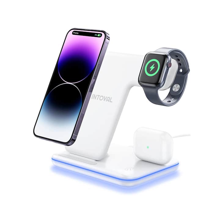 The Best Charging Station for a Dorm Room | Dorm Therapy