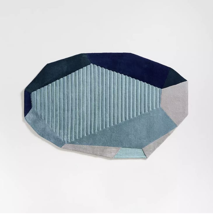 We're Loving These Funky, Irregularly Shaped Rugs | Apartment Therapy