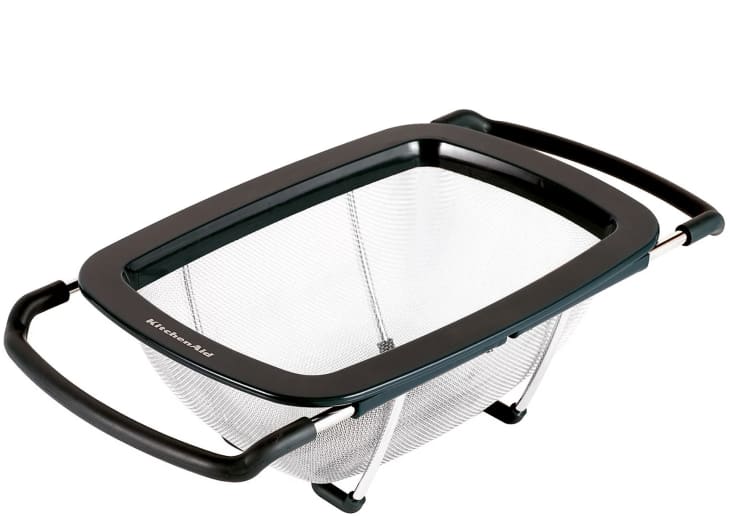 10 Colanders Our Editors Love and Recommend for Meal Prep | The Kitchn