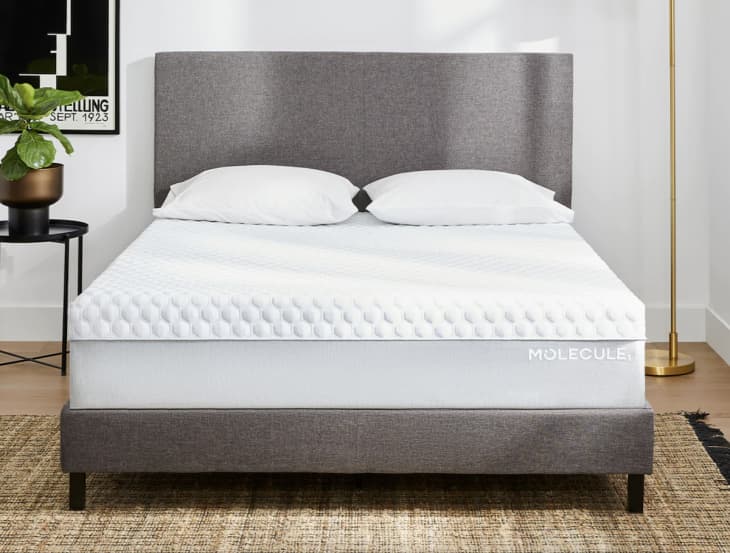 I'm a Hot Sleeper and I Tried the Molecule 1 Mattress for a Cool Night ...