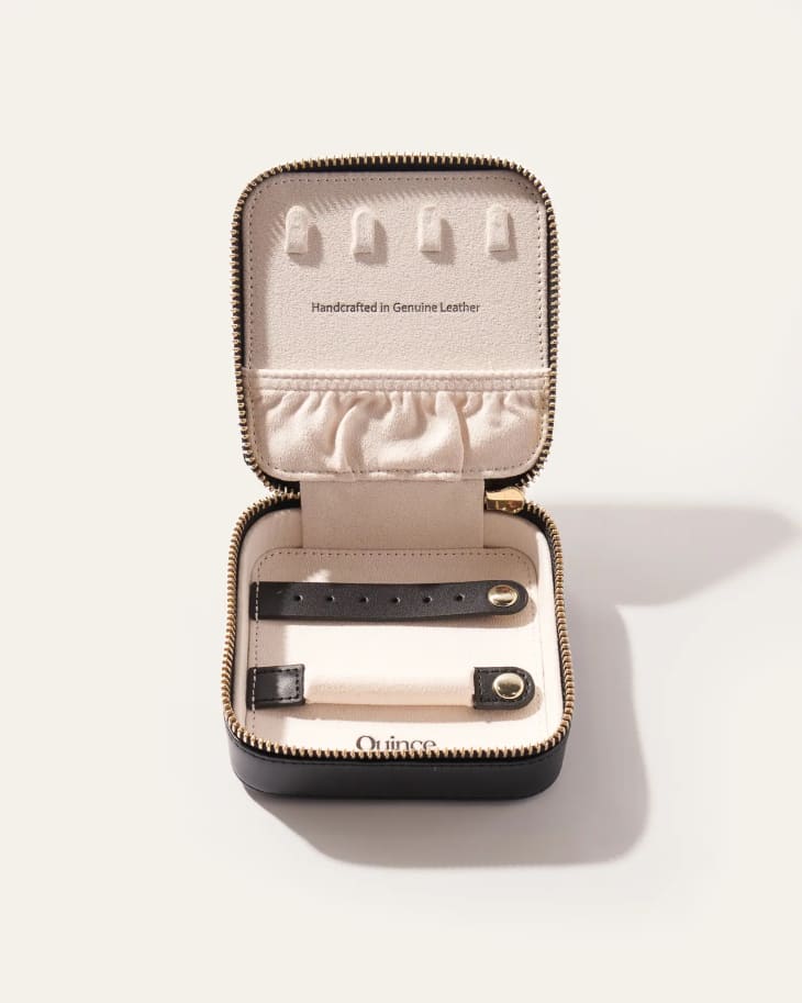 15 Best Quince Holiday Gifts — From Bedding to Luggage | Apartment Therapy