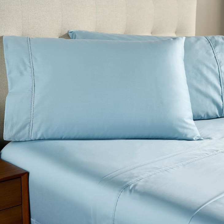 Our Editors' Favorite Cooling Bedding to Shop for Summer | Apartment ...