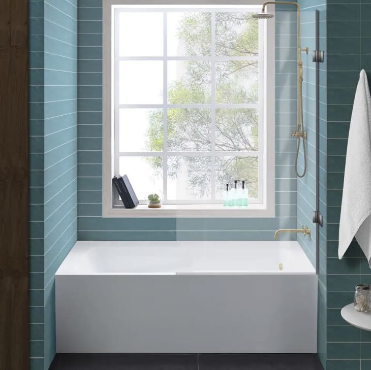 12 Best Small Bathtubs 2023 — Soaker Tubs for Small Bathrooms ...