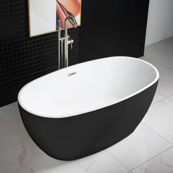 12 Best Small Bathtubs 2023 — Soaker Tubs for Small Bathrooms ...
