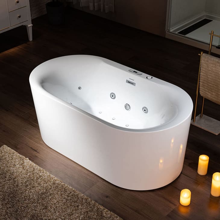 12 Best Small Bathtubs 2023 — Soaker Tubs for Small Bathrooms ...