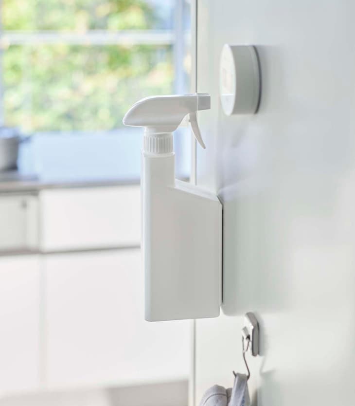 This Magnetic Spray Bottle Will Declutter Your Cabinets and Shelves ...