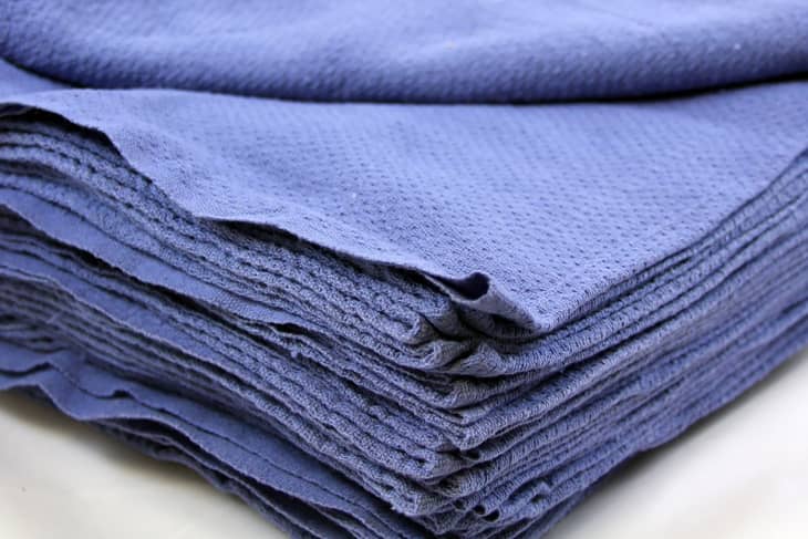 The Best Towels and Techniques for Cleaning Your Windows | Apartment ...
