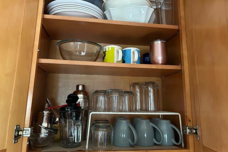 A Pro Organizer Improved My “Chaotic” Kitchen Cabinets | Apartment Therapy