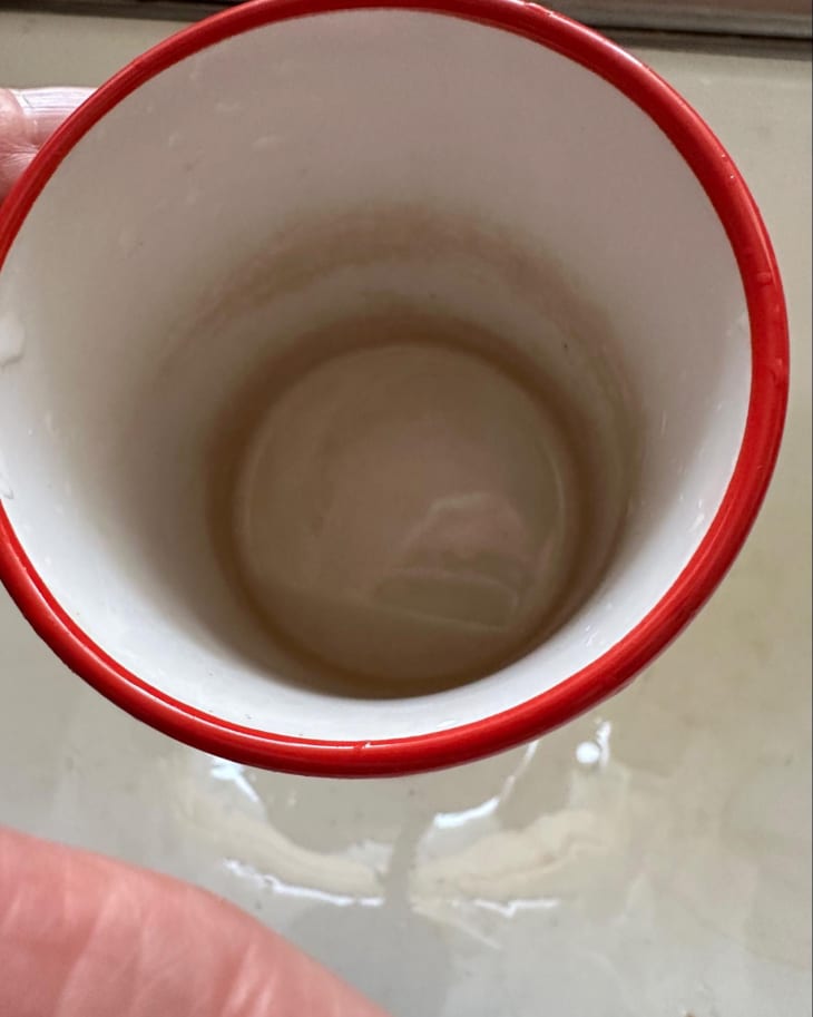 The Brilliant $1 Way I Clean My Stained Coffee Mugs (It's So Effective ...