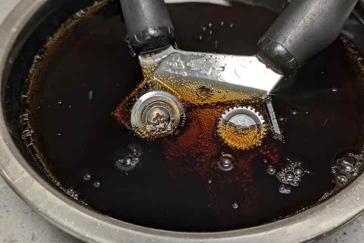 I Tried My Mexican Mother's Trick for Cleaning Rust Stains | The Kitchn