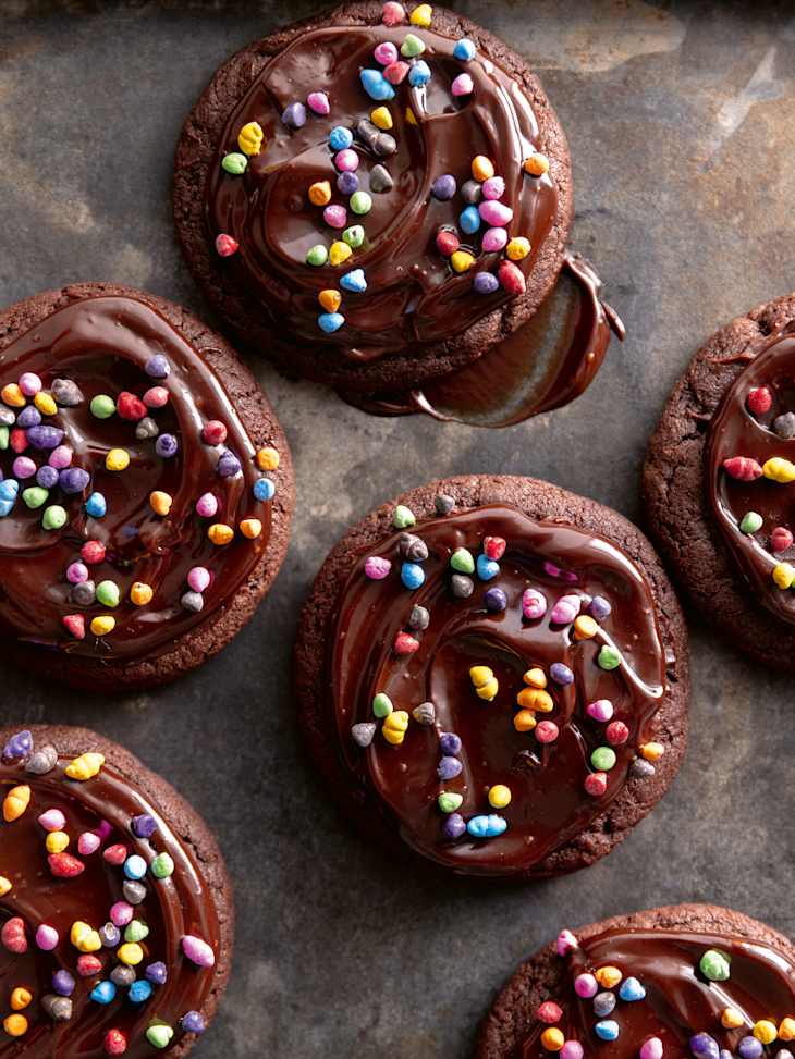 We Tried the Broma Bakery Cosmic Cookies | The Kitchn