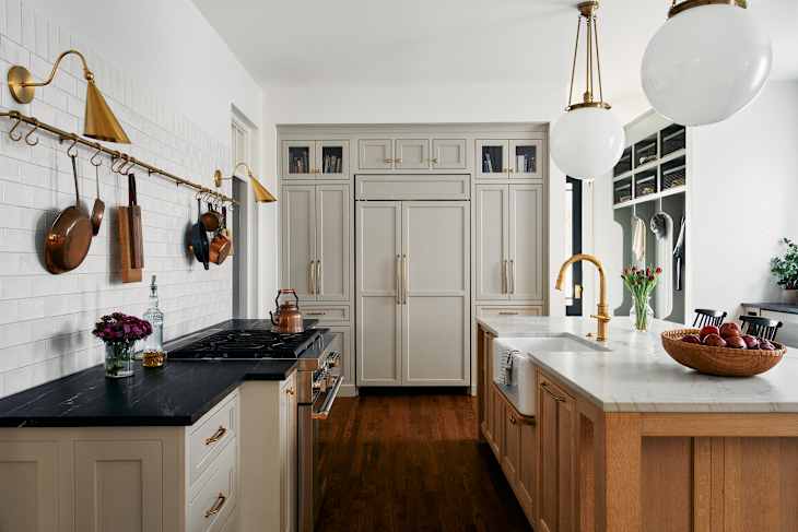 A "Clunky" 1990s Kitchen Gets a French-Inspired Makeover | Apartment Therapy
