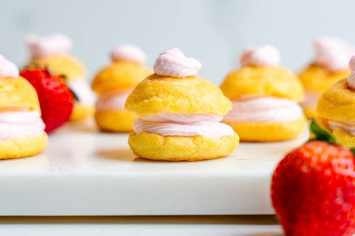 I Tried Betty Crocker’s New “Bridgerton” Creme Puff Baking Kit | The Kitchn