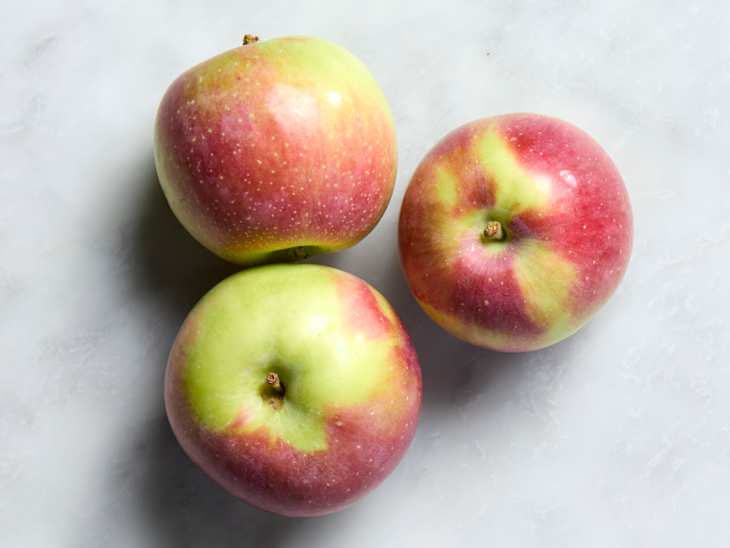12 Types of Apples (and the Best Ways to Use Them) | The Kitchn