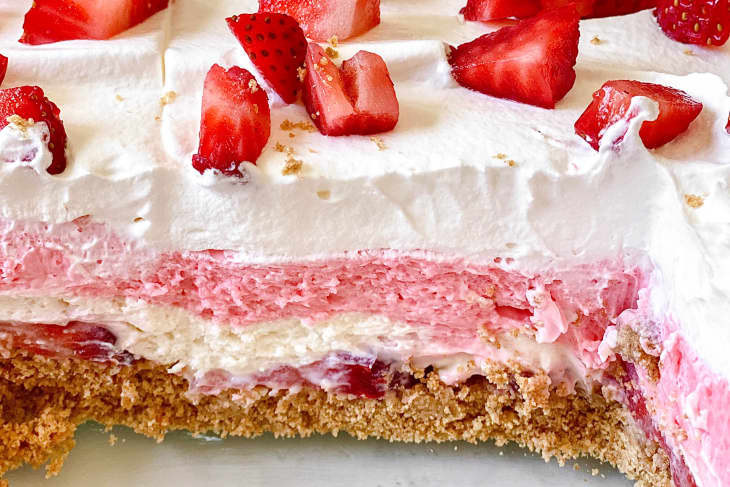 No-Bake “Strawberry Delight” Will Have Everyone Fighting for Seconds ...