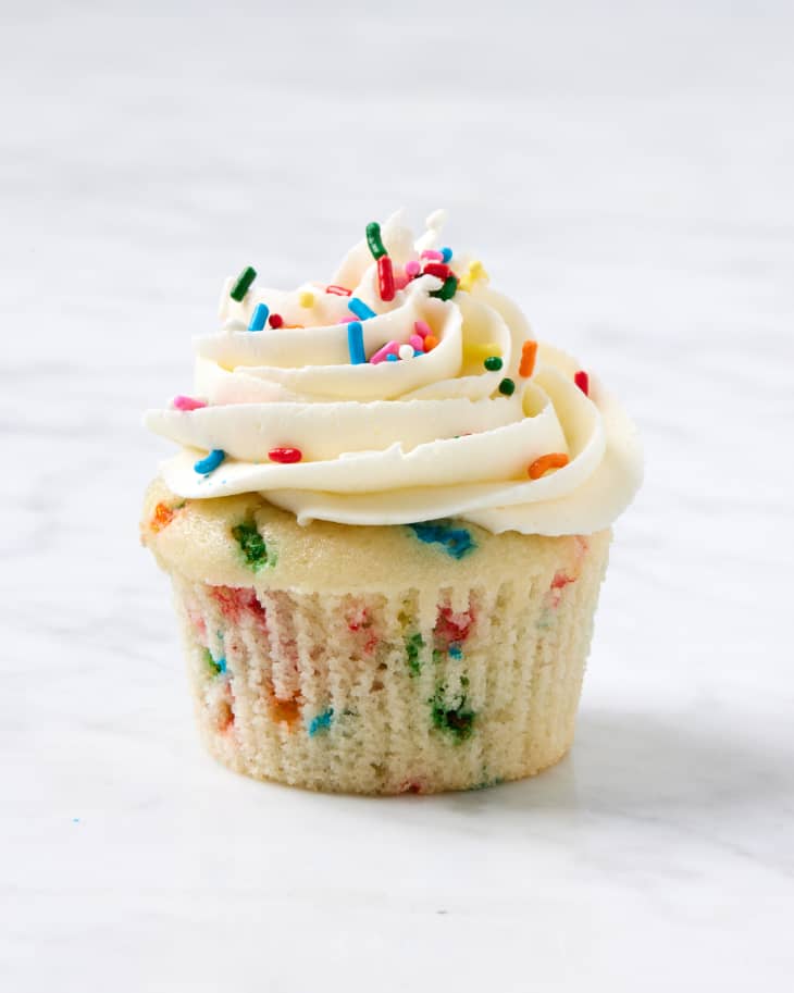 Best Confetti Cupcakes (Recipe Reviews) | The Kitchn