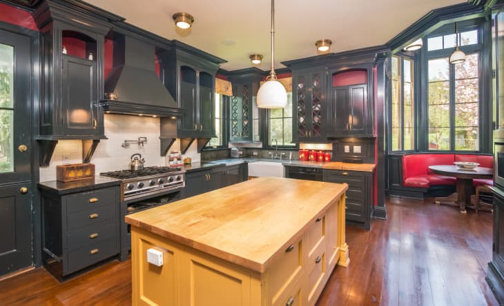 Here’s What Kitchens Look Like in Houses That Cost $2,000,000 | The Kitchn