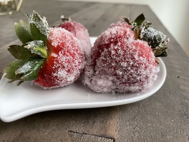 These Alcoholic Strawberries Taste Like Delicious, Bite-Sized Daiquiris ...