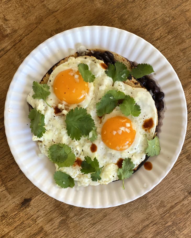 Huevos Y Frijoles Recipe Corn Tortillas With Black Beans And Fried
