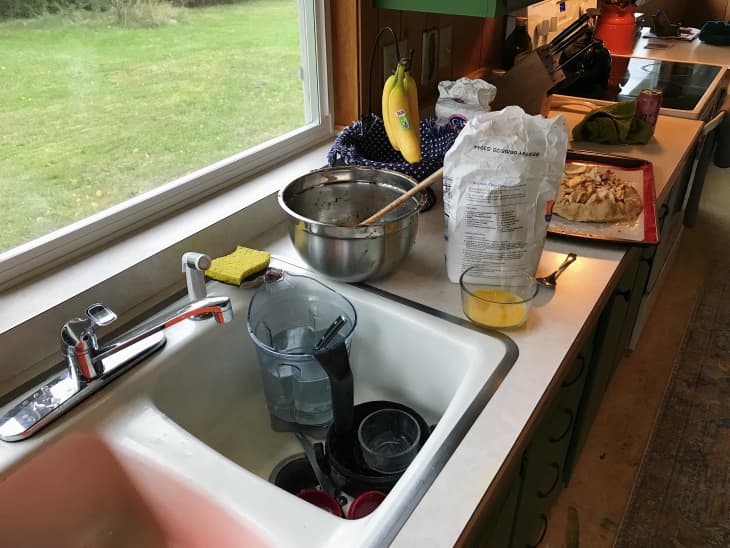 How an Apple Tart Helped Me Embrace a Messy Kitchen | The Kitchn