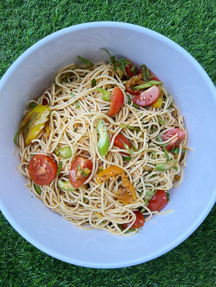 McCormick Perfect Pinch Salad Supreme Seasoning Review | The Kitchn