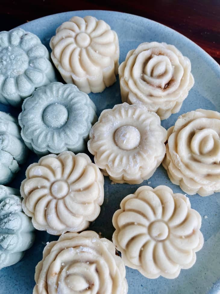 Snowskin Cake Truffle Mooncakes (Recipe Review) | The Kitchn