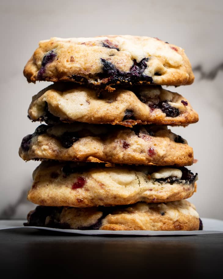 Broma Bakery's Blueberry Muffin Cookie Recipe Review | Cubby