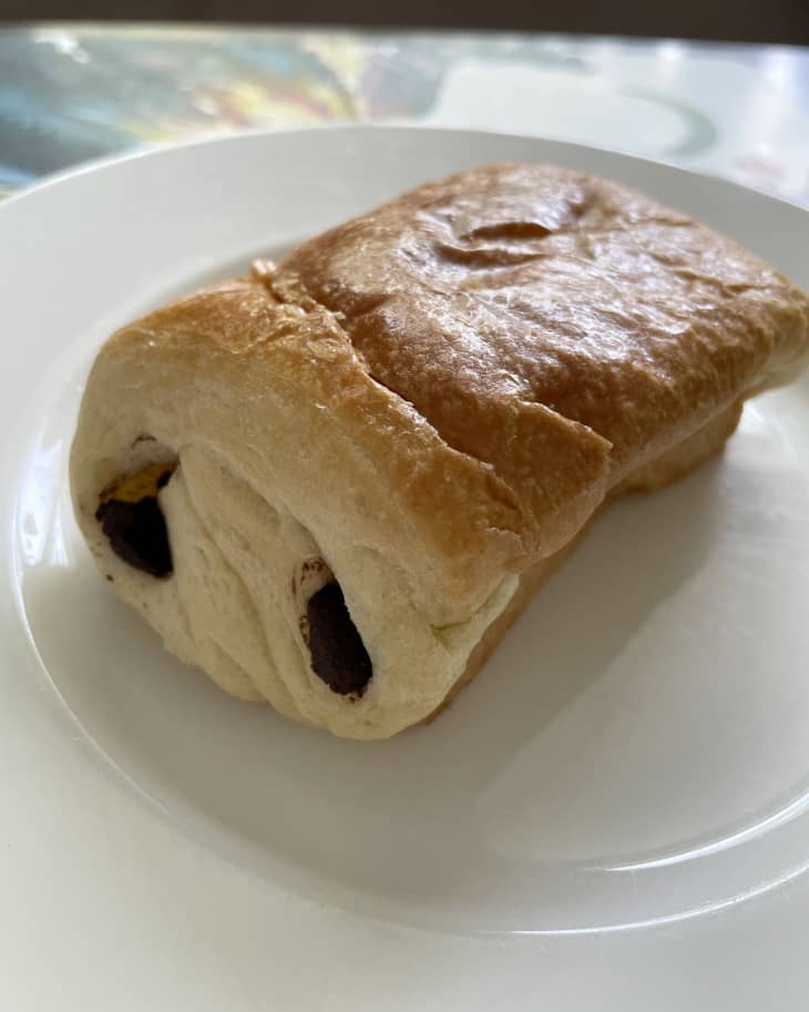 Aldi L’Oven Fresh Pains au Chocolat Review | The Kitchn