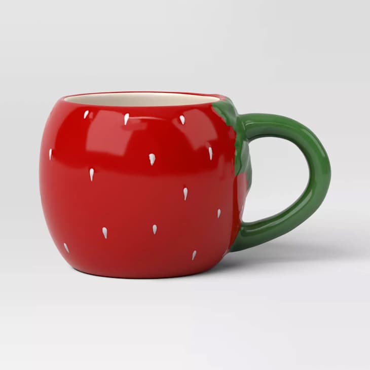 Marshalls Is Selling the Most Adorable “Strawberry Mug Set” for Winter ...