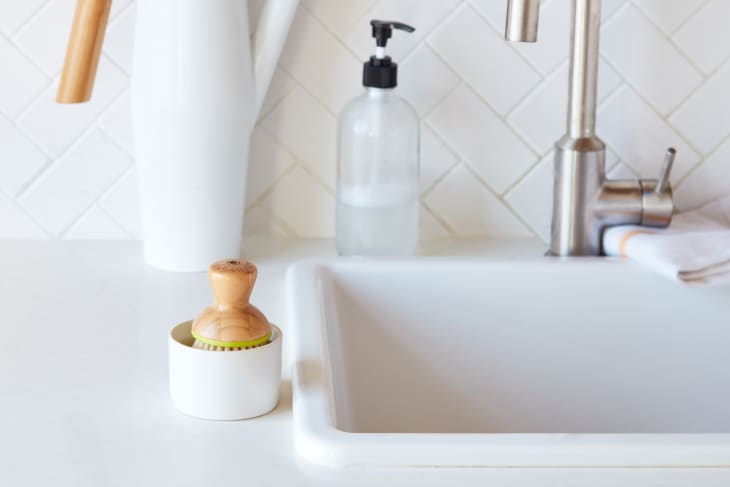 How to Hand Wash Dishes - Cleaning & Sanitizing Dishes By Hand ...